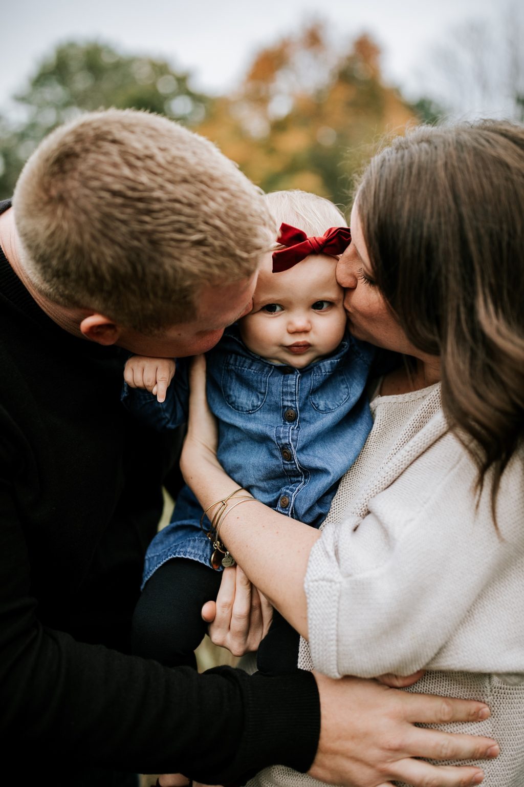 Lilley Family // Fall Family Session at Sharon Woods Metro Park ...
